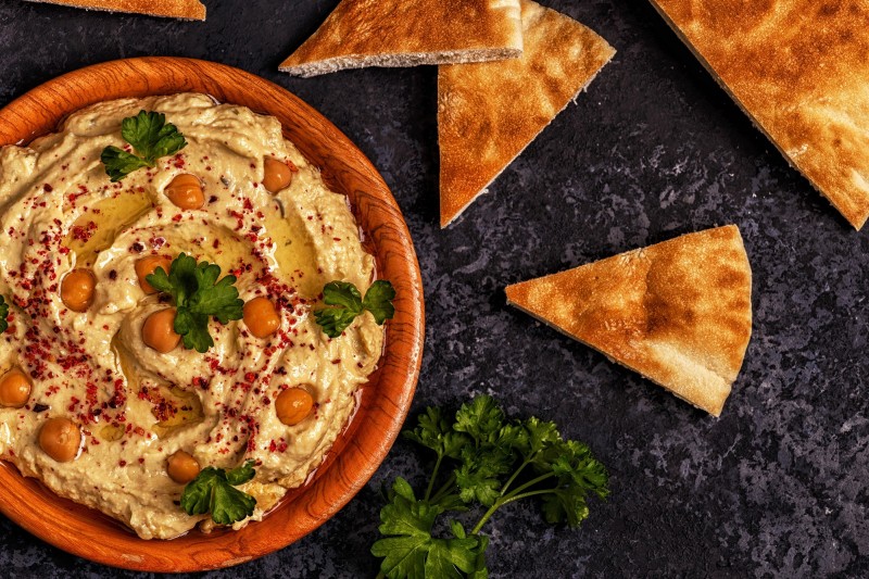 Roasted Red Pepper Hummus Pitas - New England Cooks